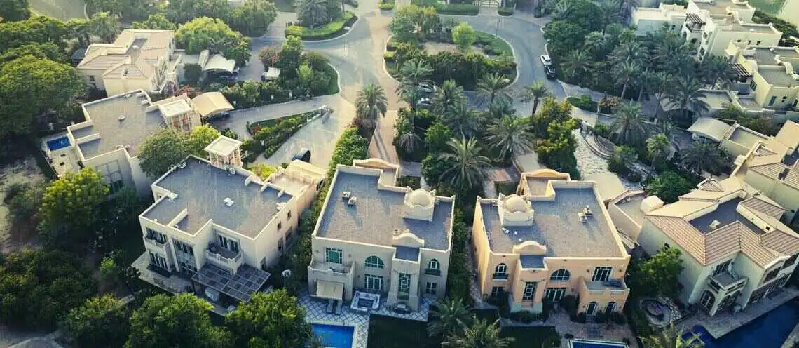 Comprehensive Emirates Hills Guide for Expat Families - Pacific Prime ...